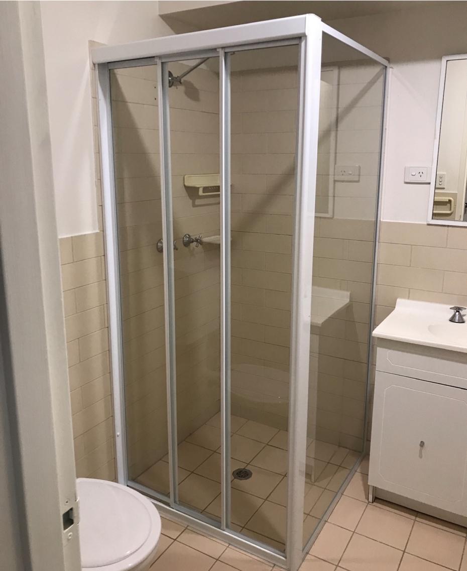 Shower Screen Repairs Sydney – Fast, Expert Glazier Service